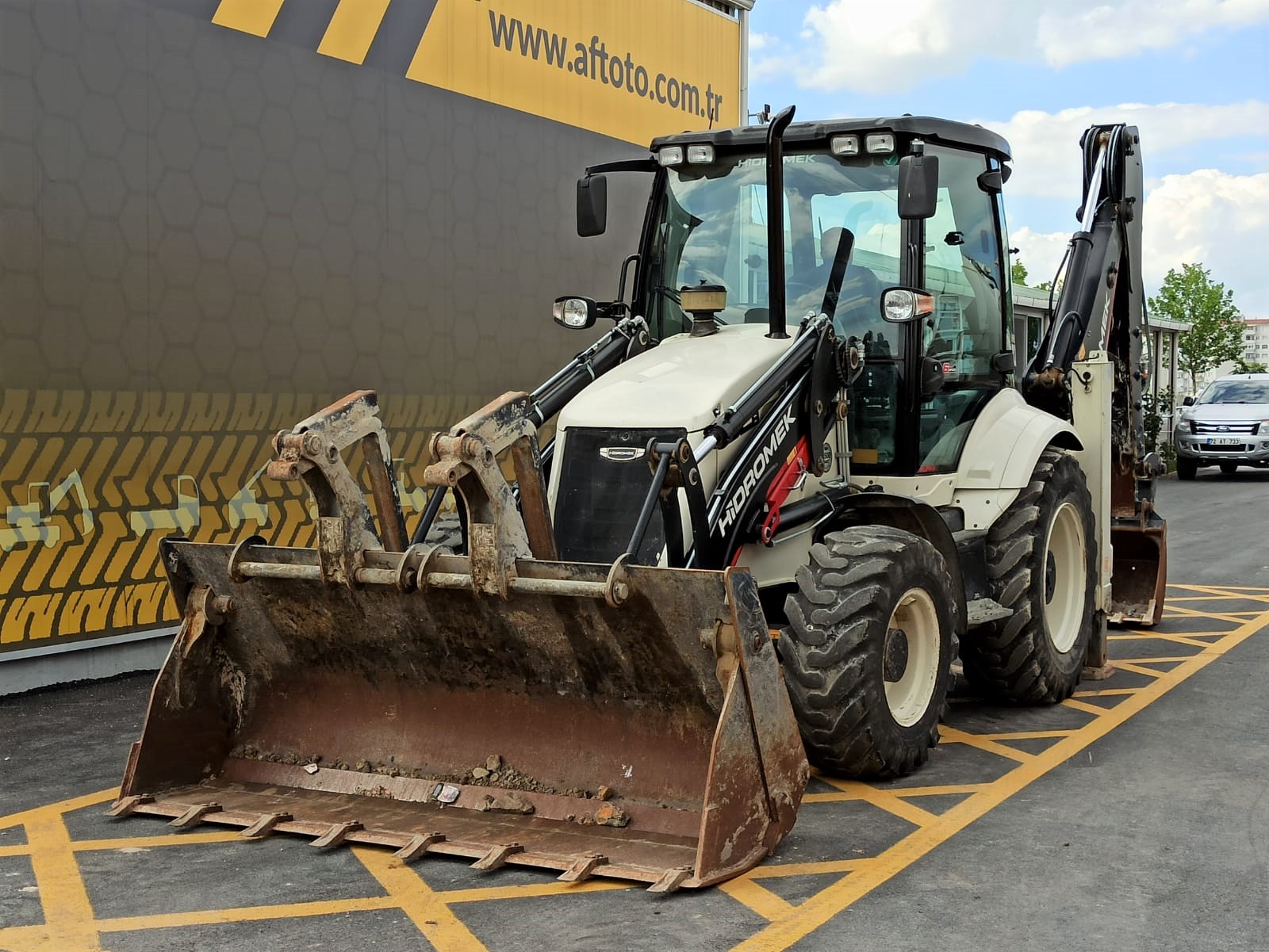 2018 HIDROMEK HMK 102 B AC ALPHA BECO LOADER EXTENSIBLE BOOM - Erçal Trucks